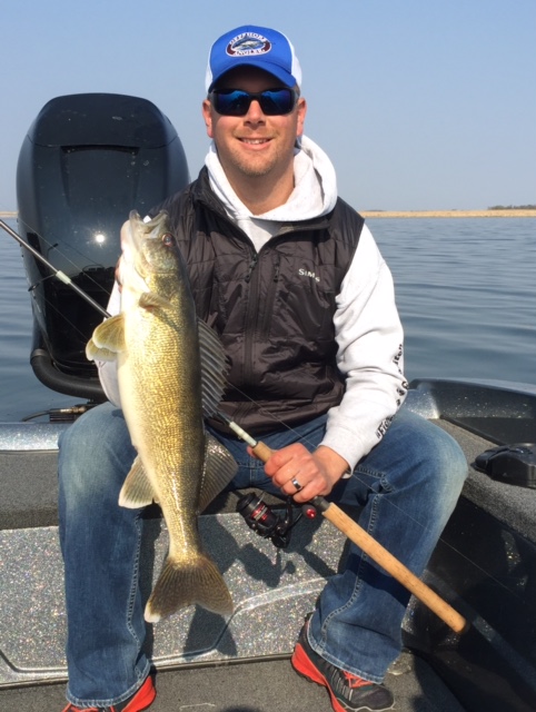 Devils Lake Fishing Guide in North Dakota for Walleyes and Pike